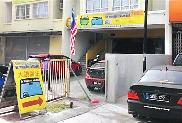 Windscreen Specialist – Windscreen Replacement and Windscreen Repair